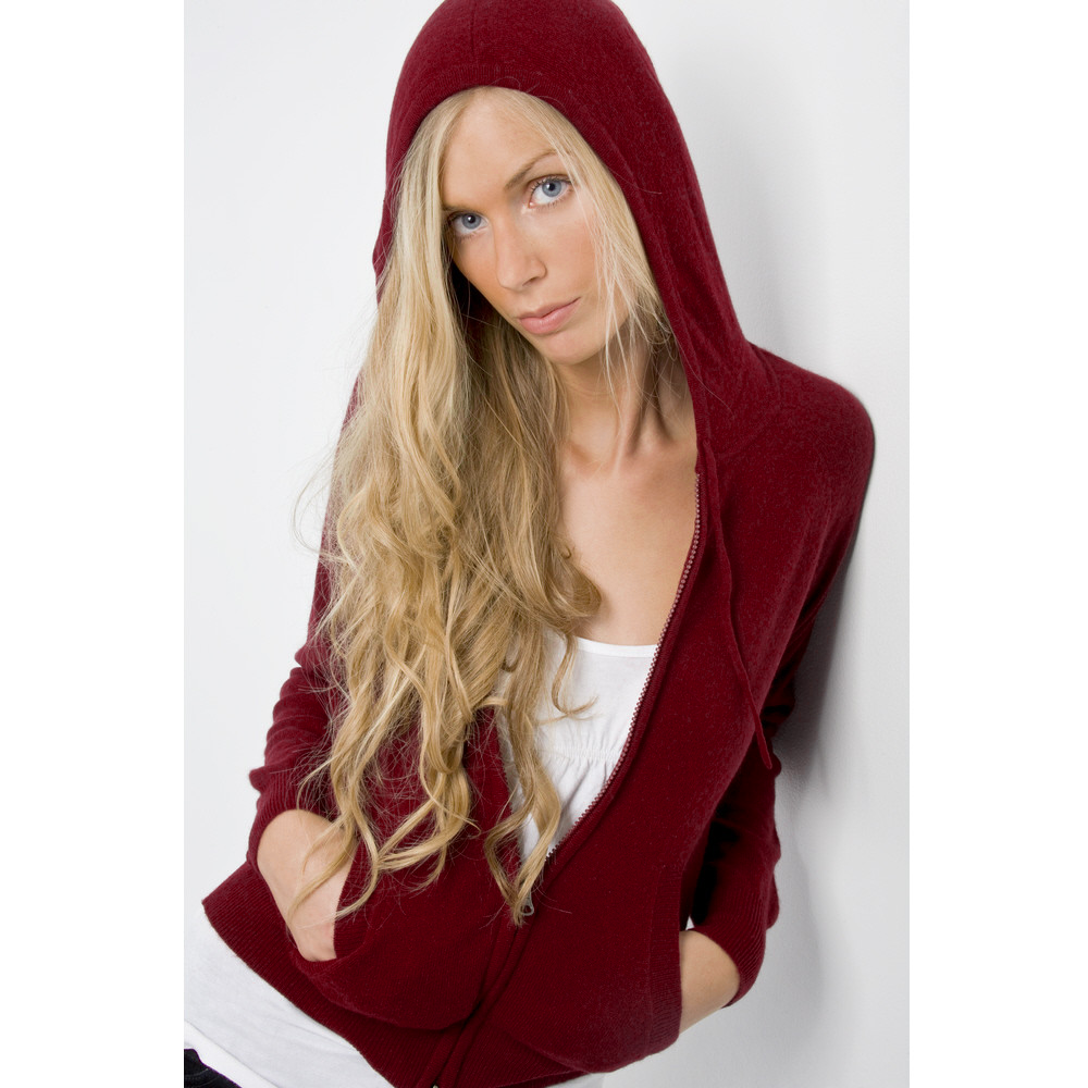 Tips on Dressing For Different Activities and Seasons – I Love Cashmere